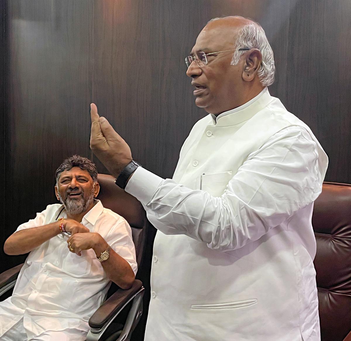 Congress leaders in Karnataka confident of Kharge’s victory - The Hindu
